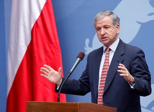 Felipe Larraín a segundos de su salida: "Me voy con un gran gusto de ...