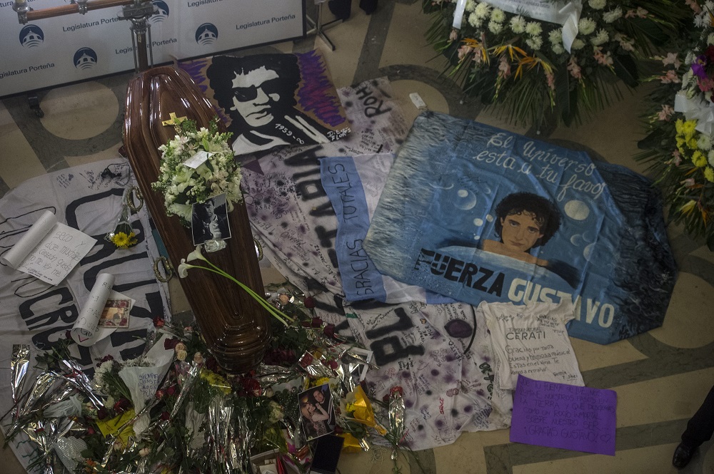 Argentina de duelo: Revisa aquí el velorio de Cerati en fotografías