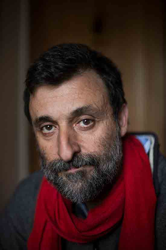 Notas de Cristian Warnken en The Clinic