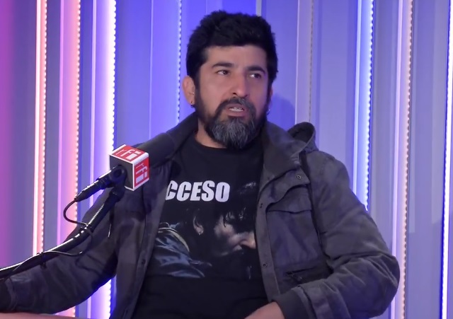 Roberto Farías habla desde París del estreno de su obra "Acceso" en Francia