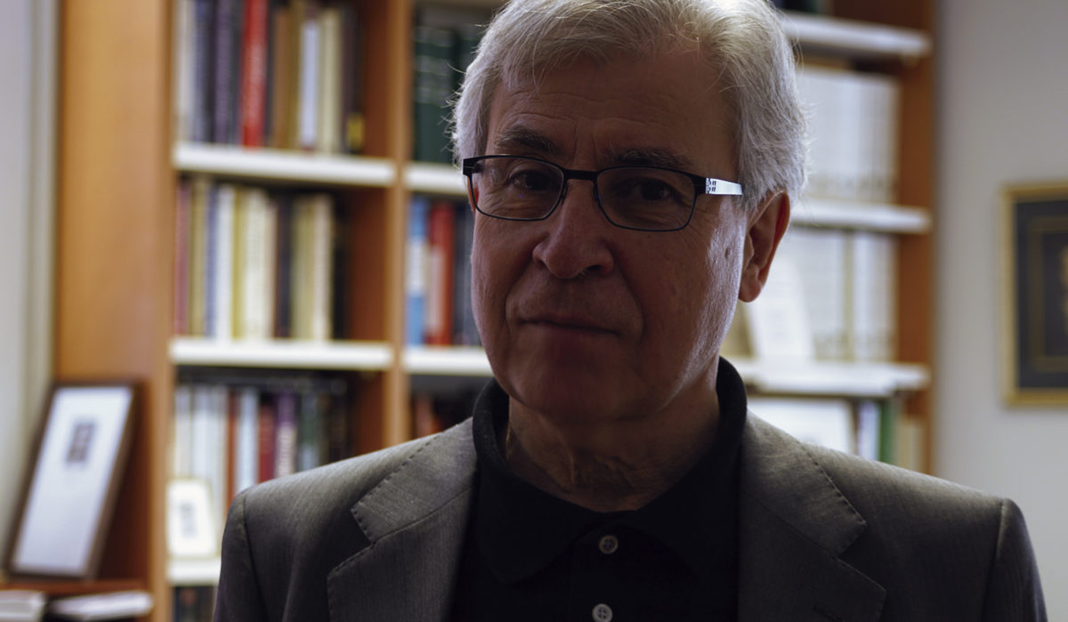 Iván Jaksic: "Es muy común escuchar a gente hablar de libros que no ha ...