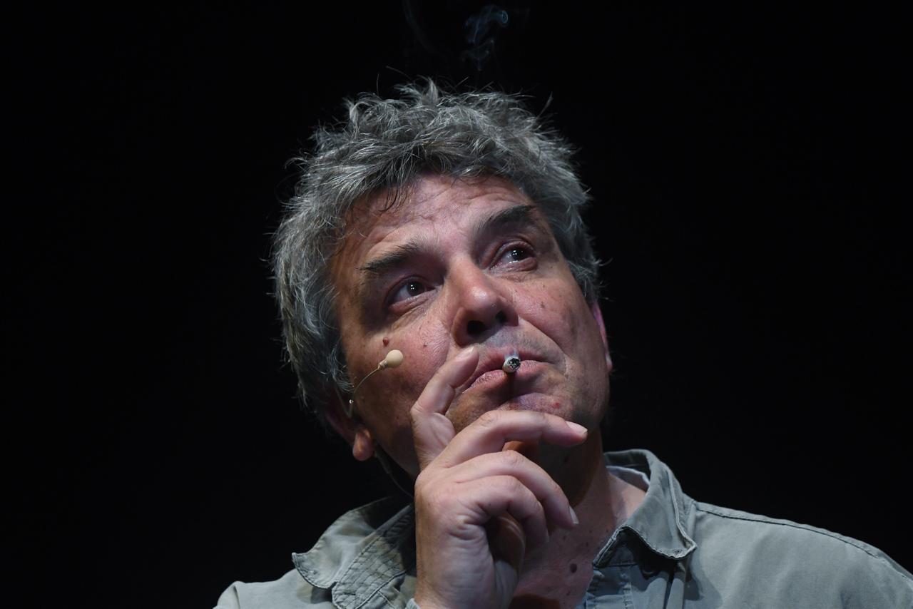 Alejandro Goic, actor: “La ciudadanía no quiere más migajas del ‘chorreo’”