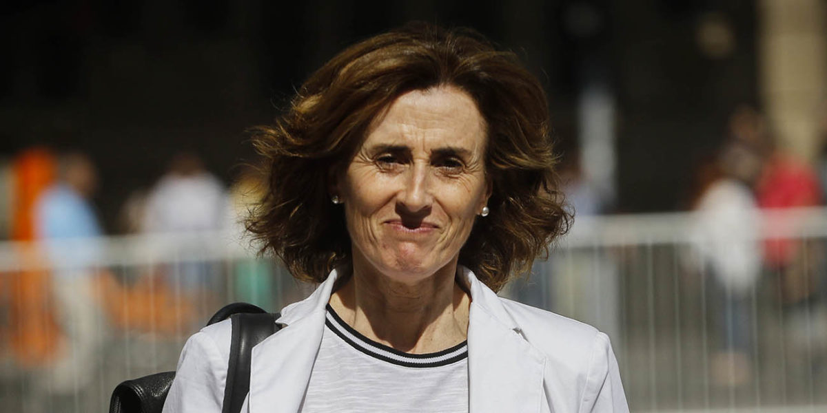 [Fotos] Instalan escultura de Marcela Cubillos defecando en pleno ...