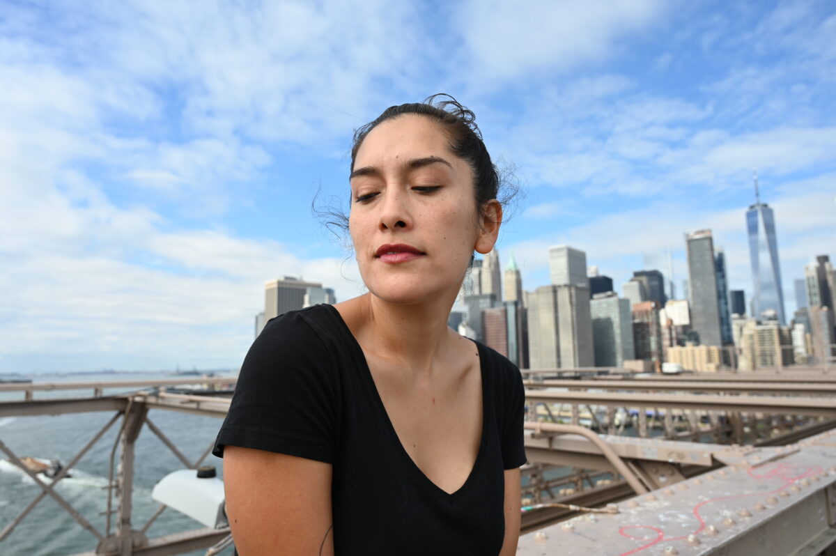 Arelis Uribe y “Las Heridas”: "escribo de mis demonios para perderles ...