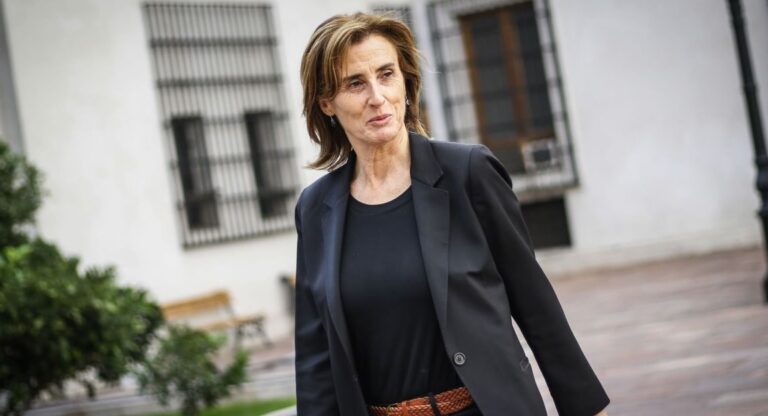 Marcela Cubillos sale al paso por cuestionamientos en contrato ...