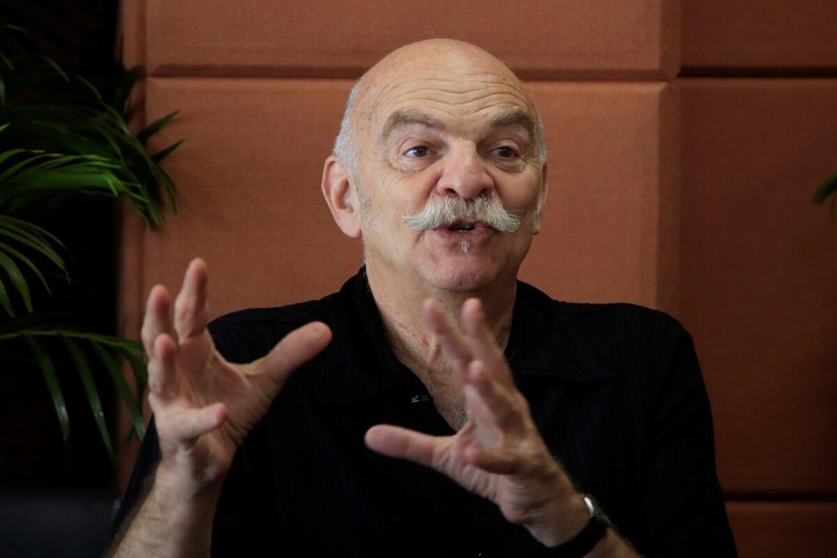 Martín Caparrós: "Chile es el primer resultado del estallido callejero ...