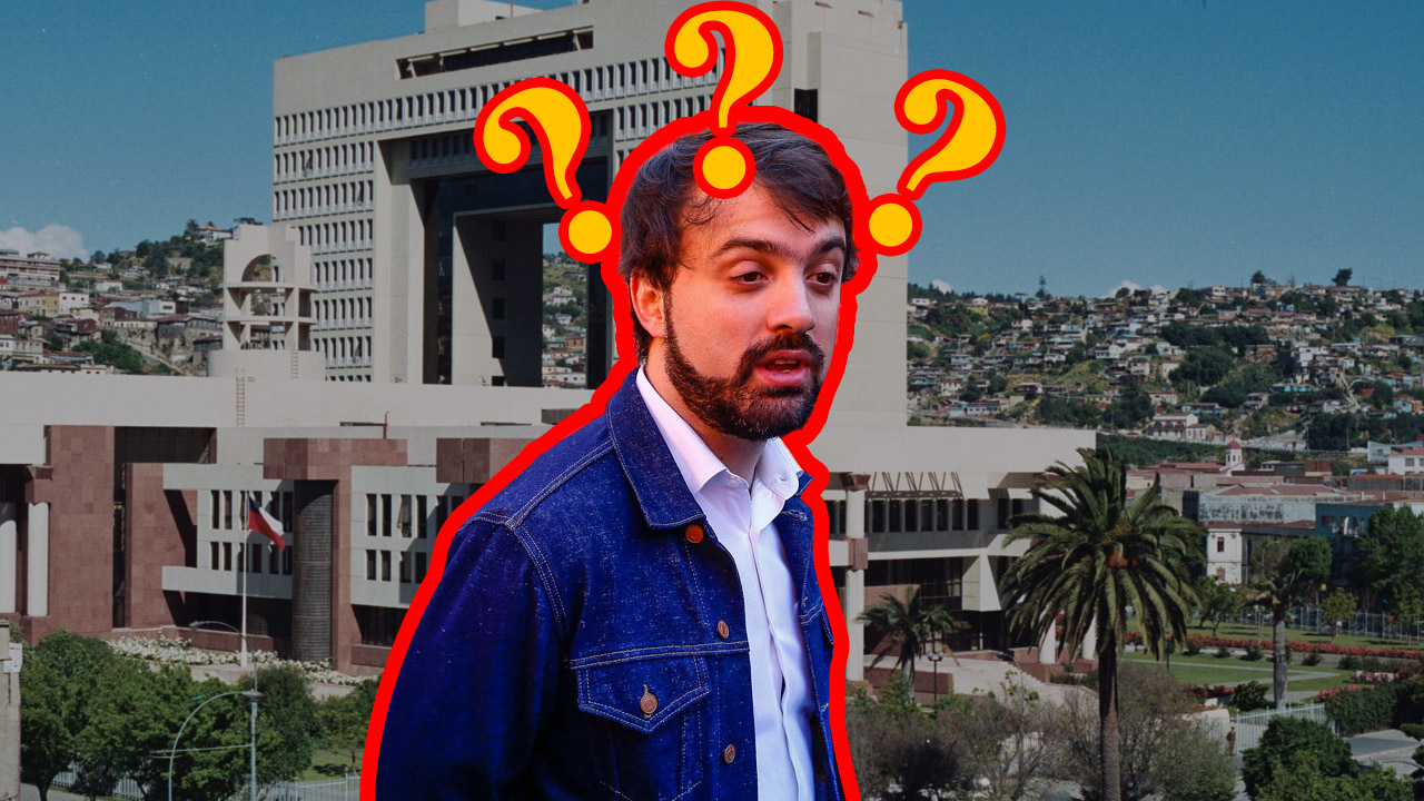 HUMOR. Sharp mirando el cambio de mando en estos momentos