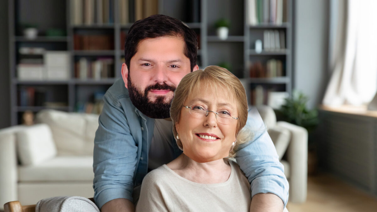 HUMOR. ¡Fotos exclusivas de la reunión entre Boric y Bachelet!