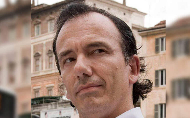 Tommaso Debenedetti, el apuntado por "muerte" de Skármeta