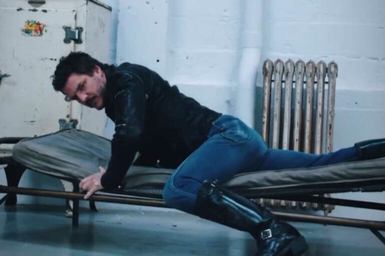 Pedro Pascal se luce modelando en sesión de fotos para Esquire