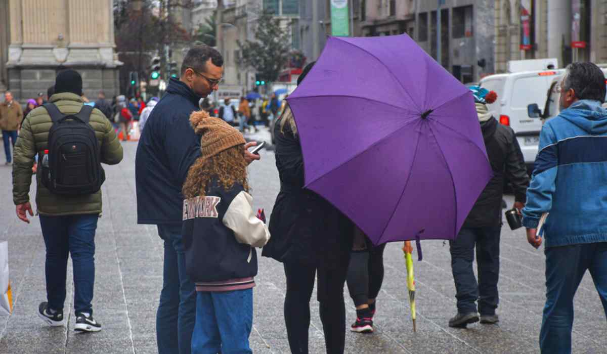 Anuncian lluvia en Santiago para fin de semana: ¿Cuándo parte?