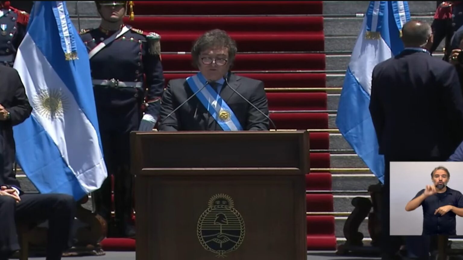 Presidente Boric revela diálogo en saludo protocolar con Milei