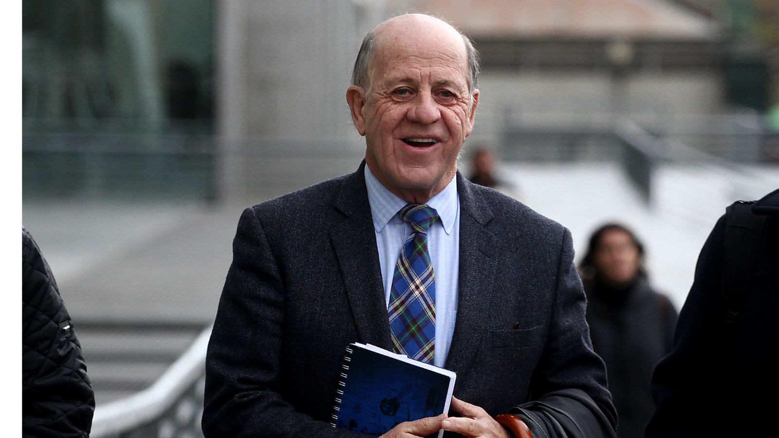 Carlos Alberto Délano prepara donación de US$1 millón a su familia