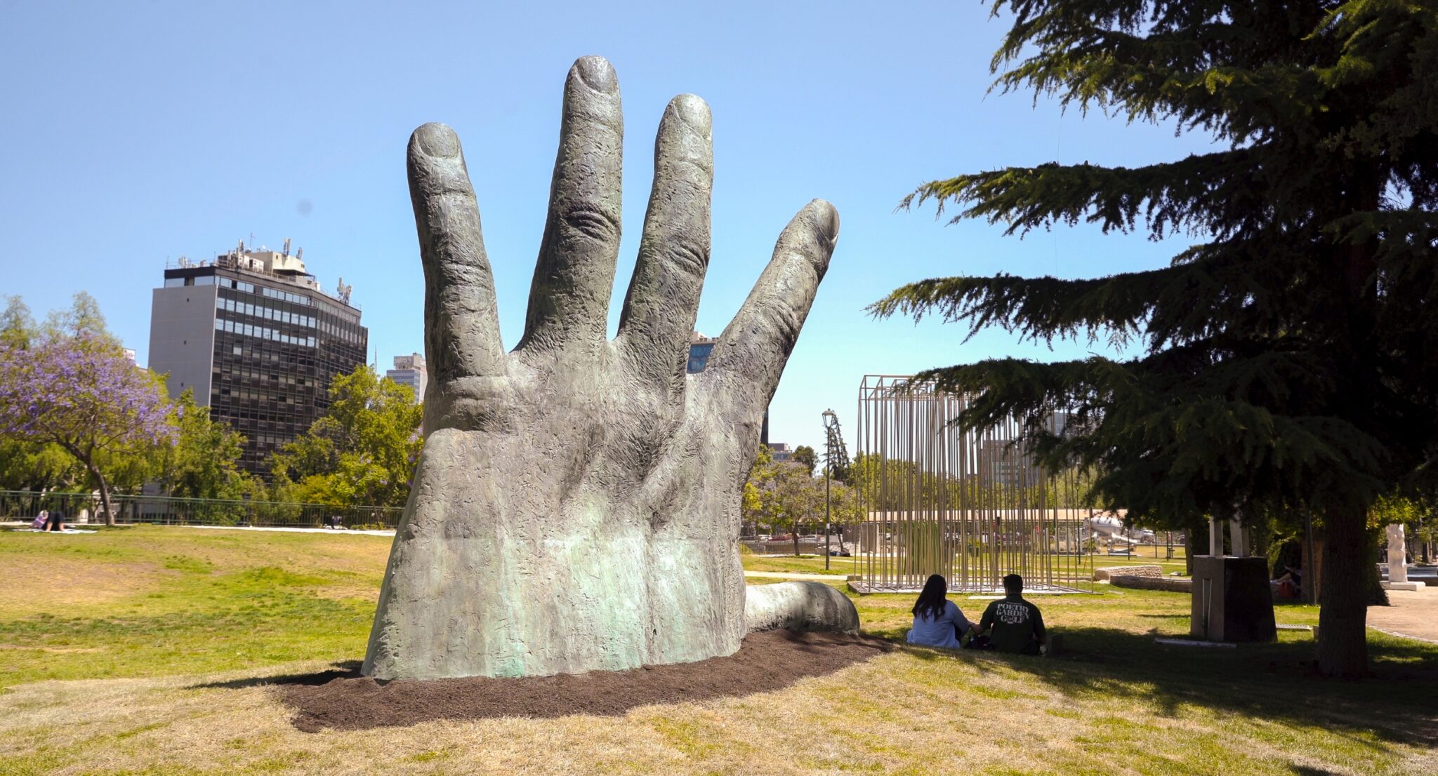 Una mano en el Parque de las Esculturas: el largo camino de Providencia ...