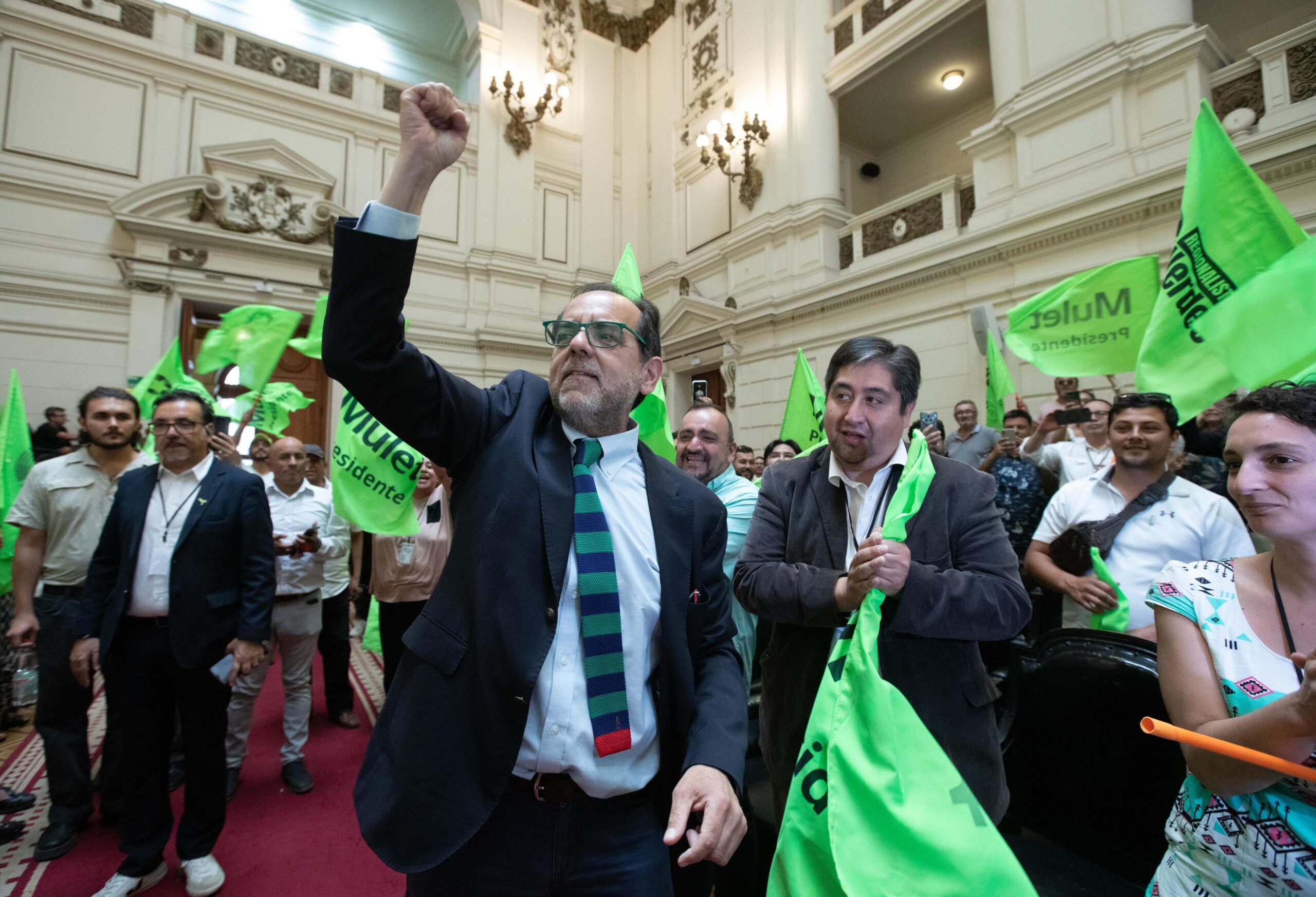 Jaime Mulet confirma primarias del oficialismo con o sin Bachelet