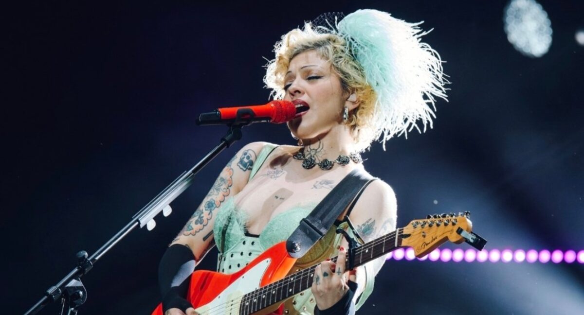 Mon Laferte habla de su exploración musical en "Femme Fatale"