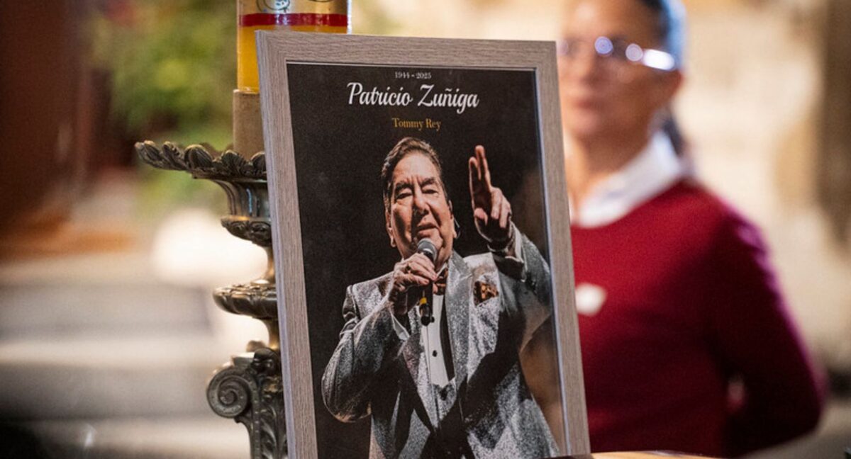 El último adios a Tommy Rey: masiva ceremonia en la Catedral de Santiago con Luis Jara, Anibal ...