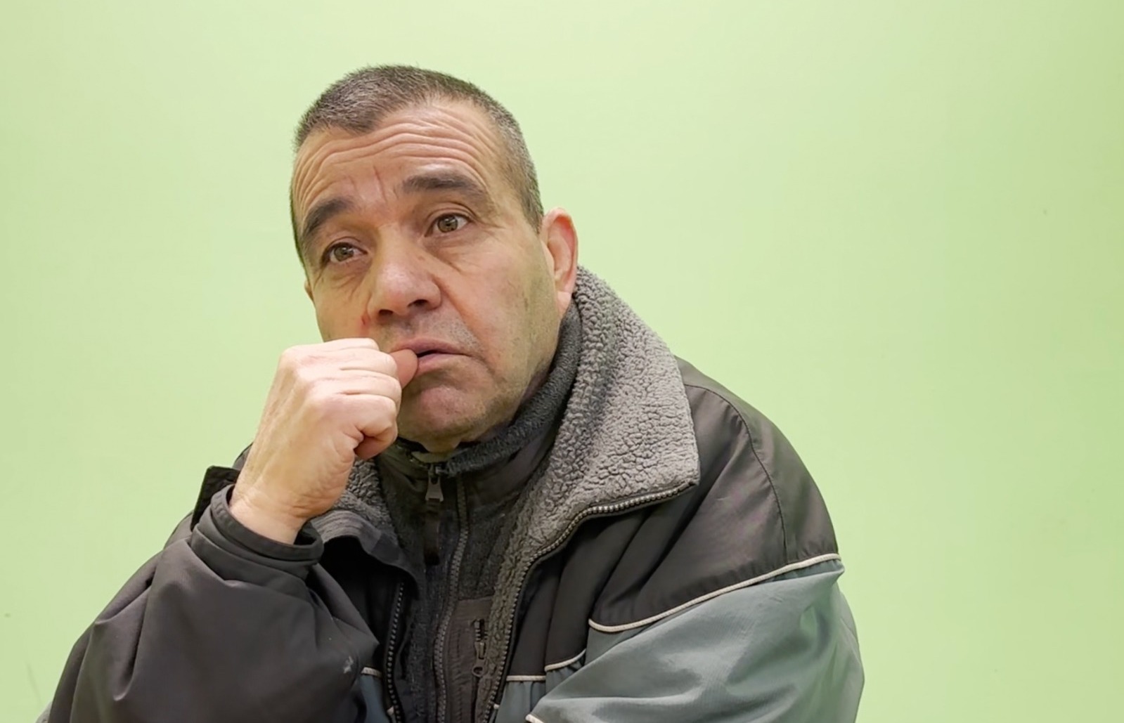 Un funeral de las víctimas desconocidas de Hugo Bustamante