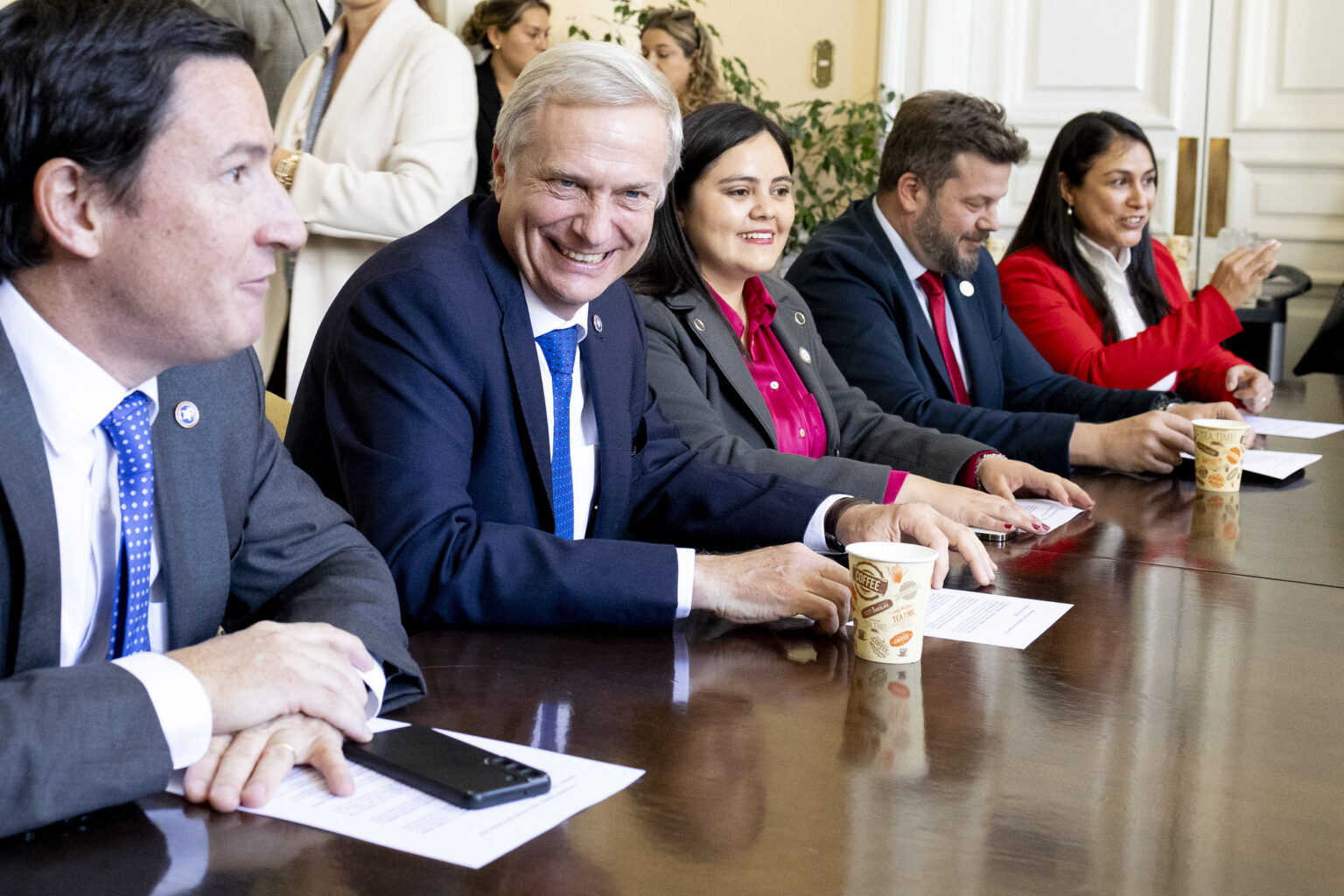 Hermandad entre Kast y Kaiser toma forma para la elección parlamentaria ...