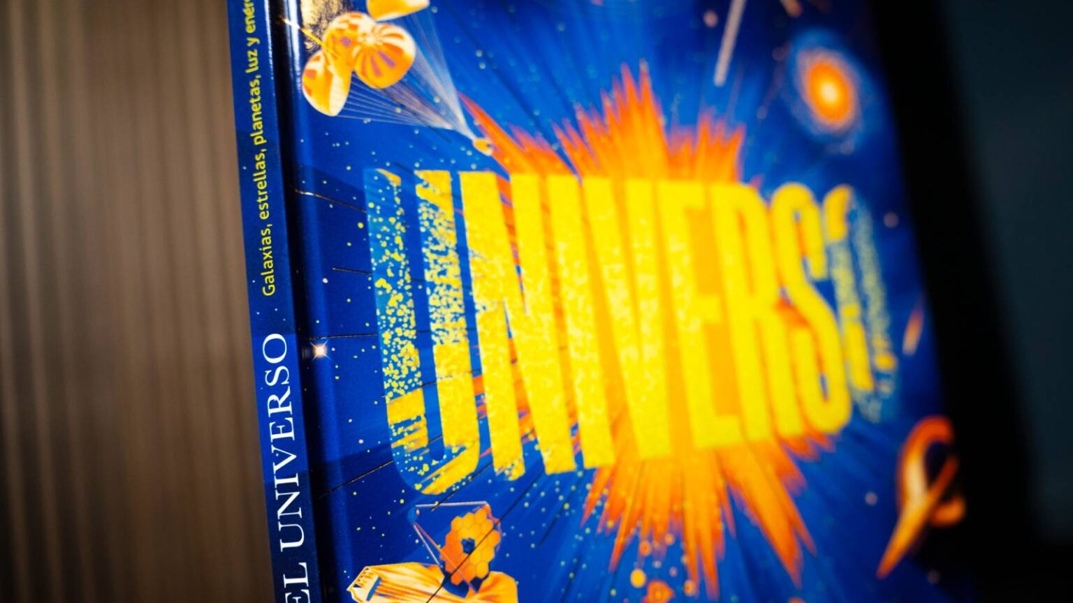 "El Universo", el libro para los amantes de la Astronomía que abre las ...