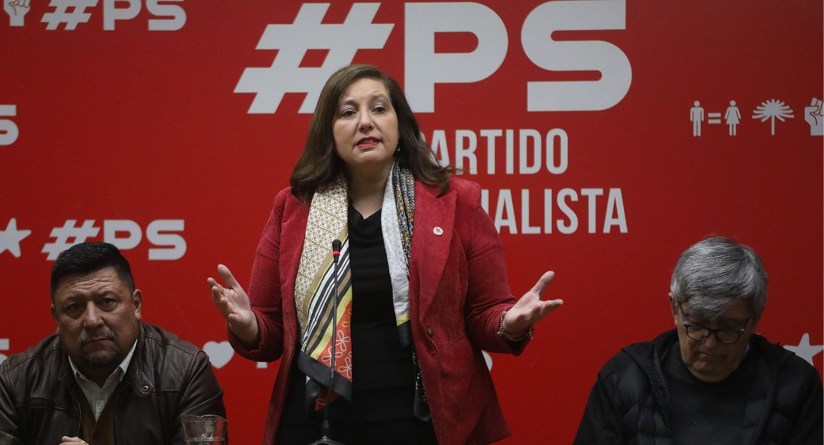 ¿Apoyar o no a Tohá?: el dilema del PS tras la salida de Paulina Vodanovic de la carrera ...