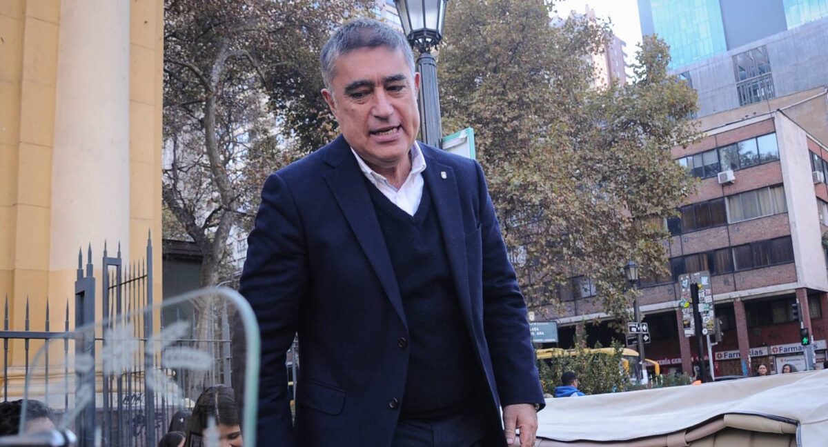 Asistentes de la educación desmienten a alcalde Mario Desbordes: "En ...