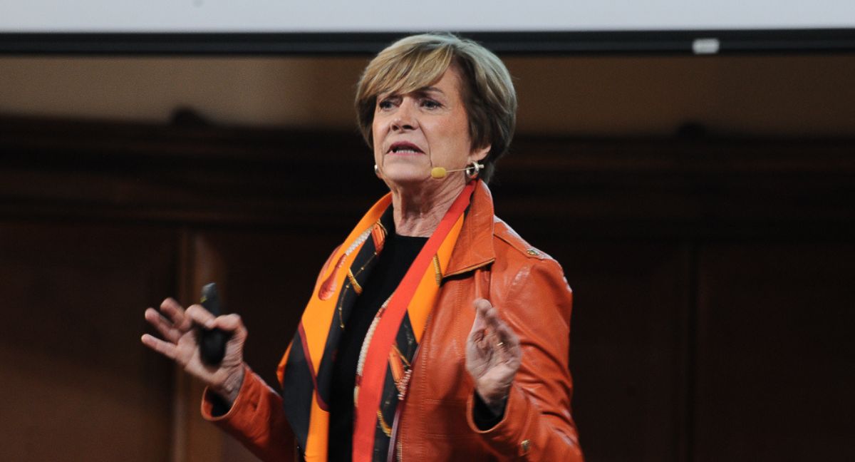 Matthei dice que reduciría al "mínimo" a TVN y que lo convertiría en un ...