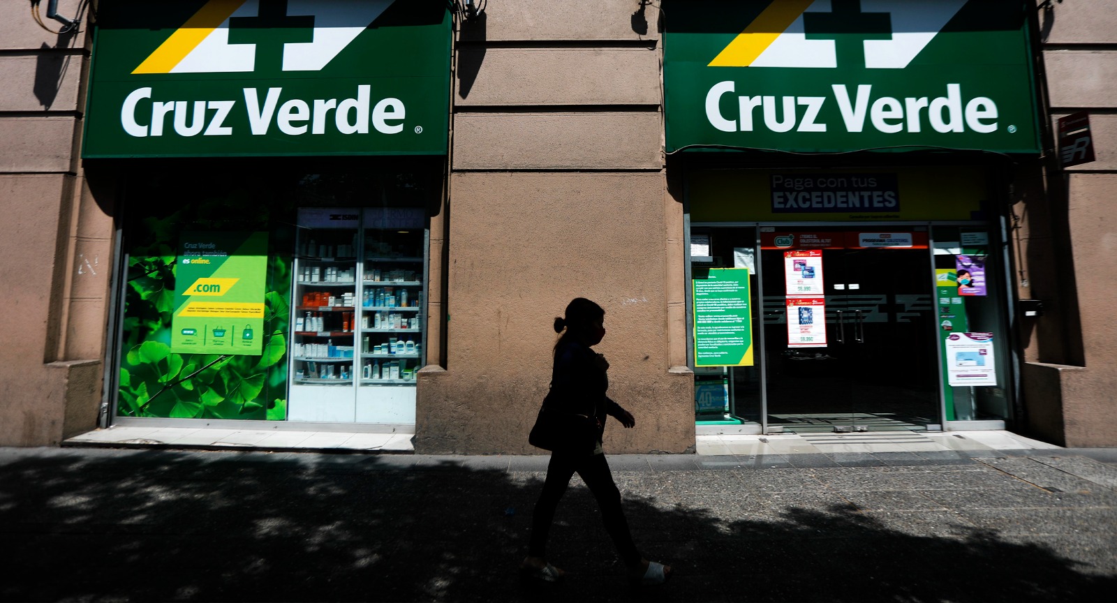 La reorganización de Cruz Verde en medio de despidos: la cadena busca ...