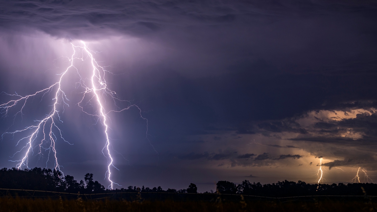 Probables tormentas eléctricas en cinco regiones y fin de semana ...