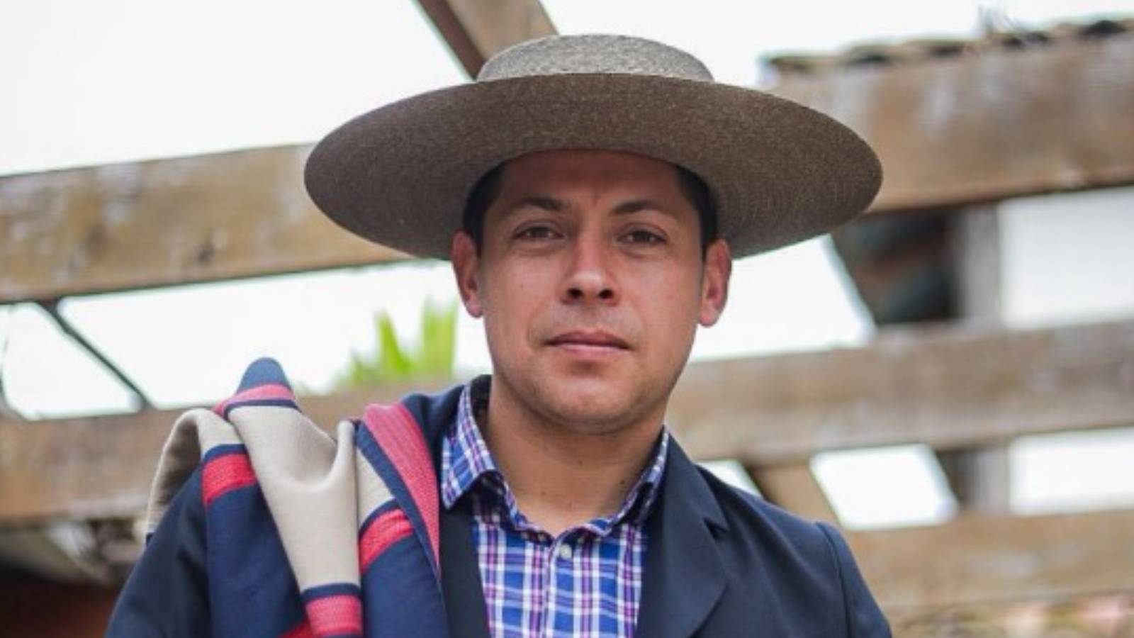 Concejales de Vichuquén buscan remover al alcalde Patricio Rivera tras ser detenido conduciendo ...