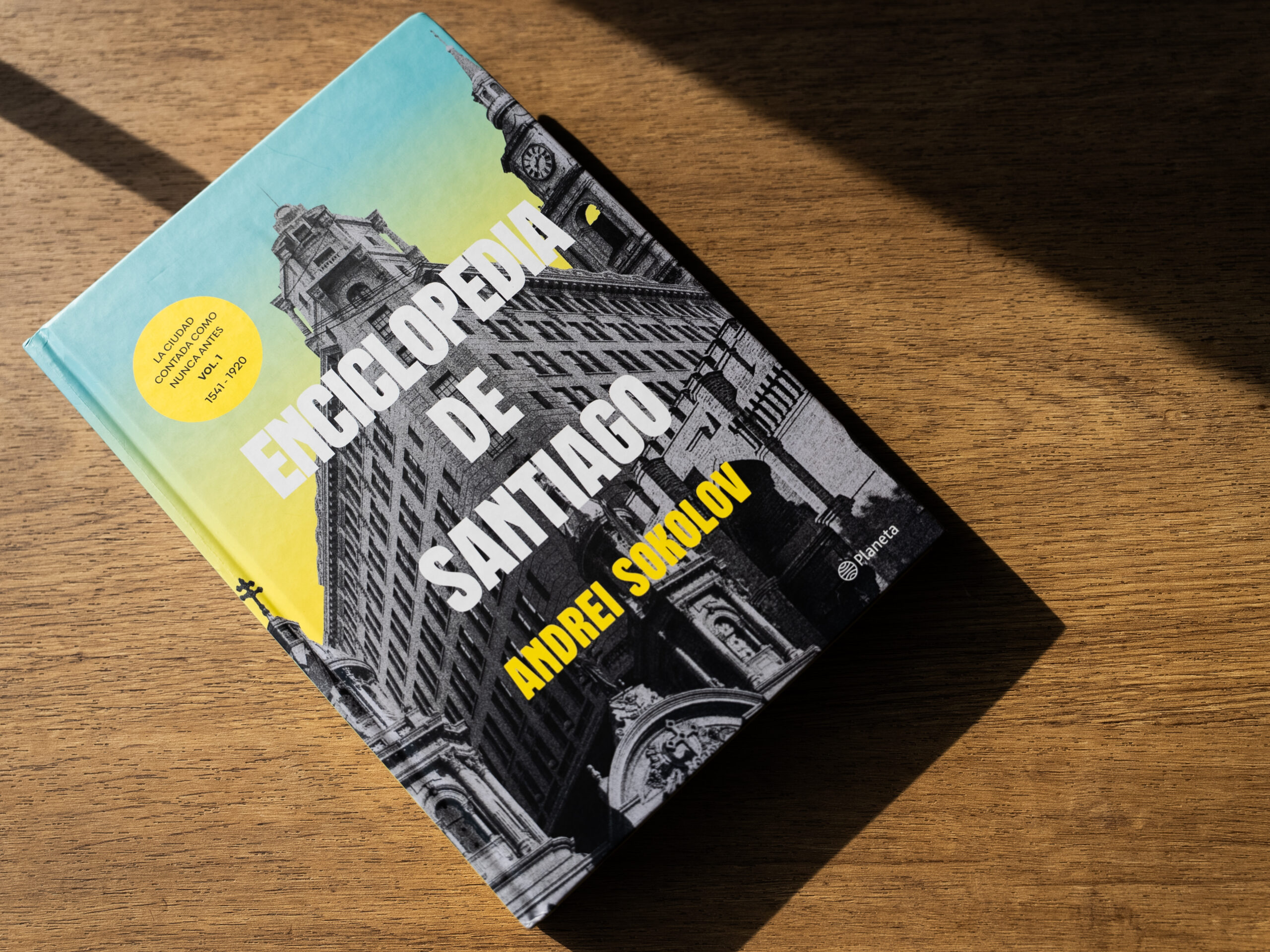 Andrei Sokolov, youtuber ruso y autor del libro Enciclopedia de Santiago: "Es una ciudad ...