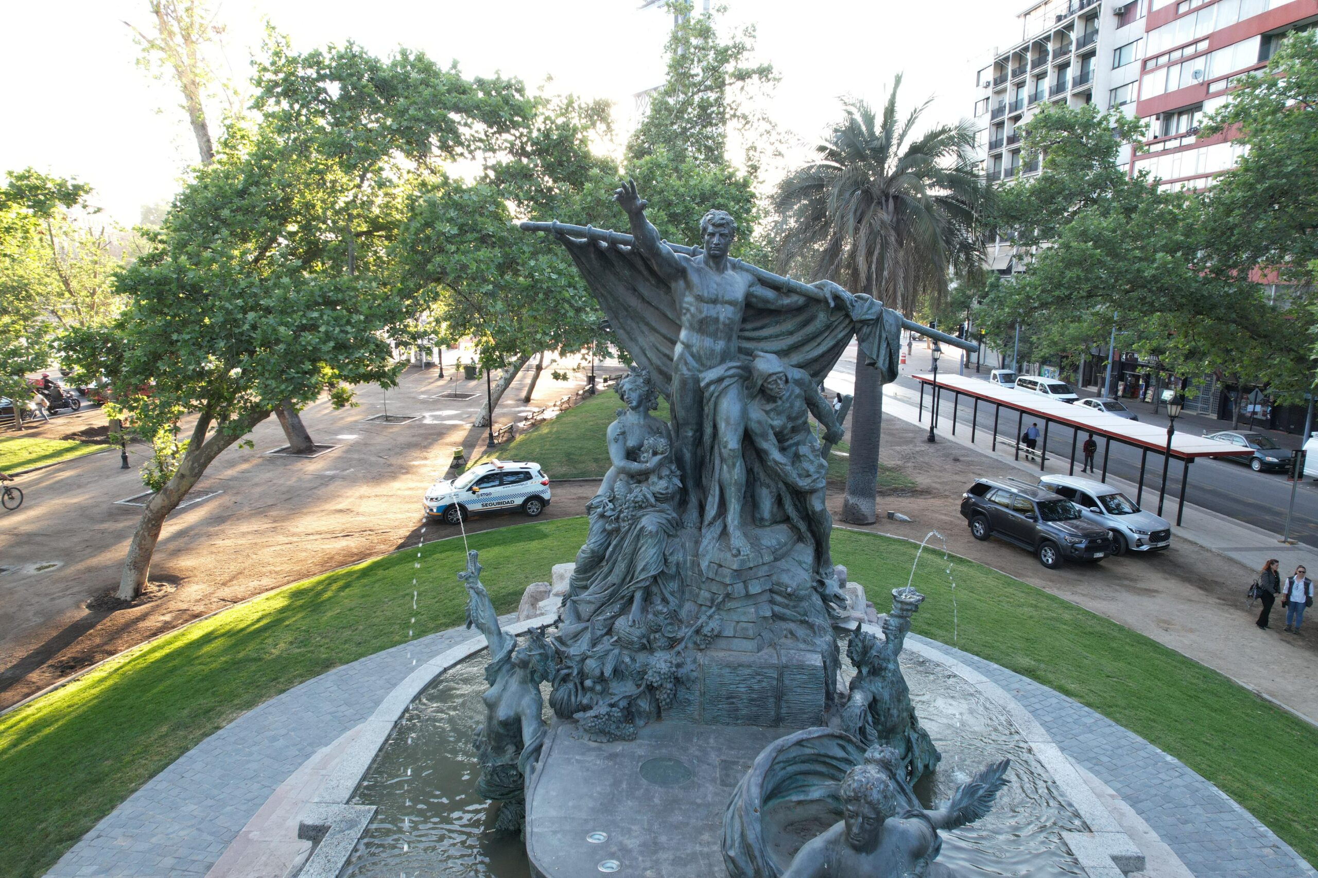 Inauguran emblemática escultura de Fuente Alemana en el Parque Forestal ...