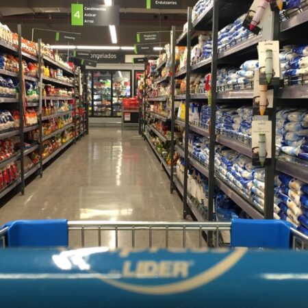 Dr. Martens vuelve a Chile con tienda en el Drugstore y proyecta abrir ...