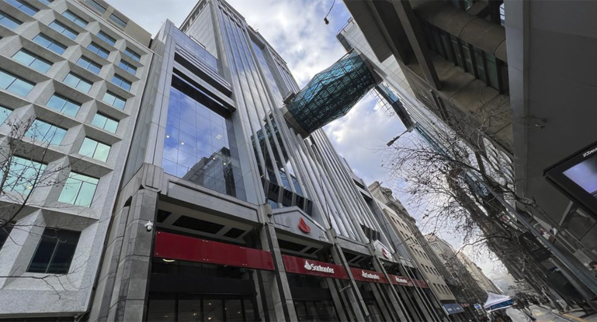 El Estado podría comprar la icónica casa matriz de Banco Santander en ...