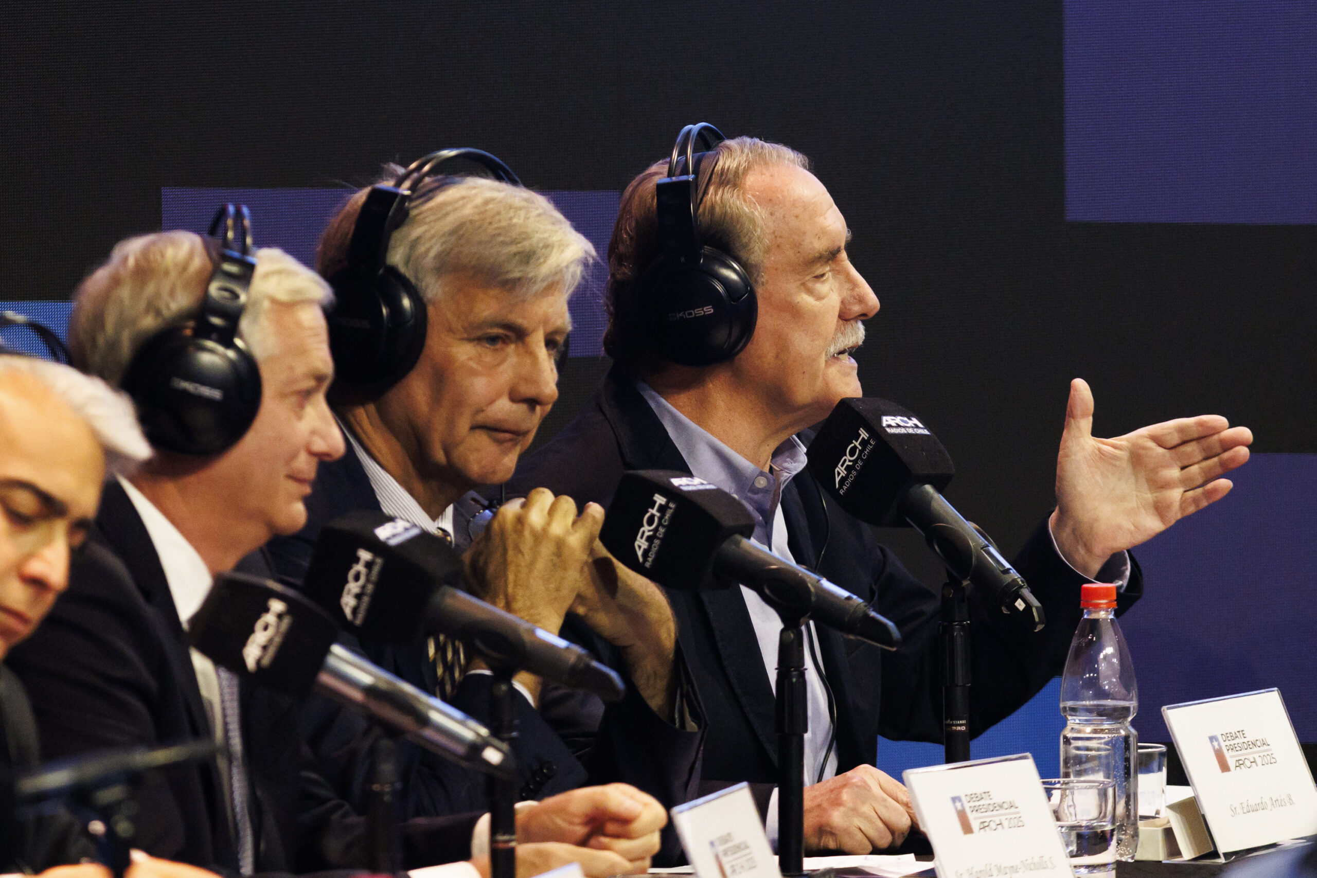 Críticas de Kaiser y Matthei al Plan Nacional de Búsqueda, encontrón por la PGU y un Artés ...