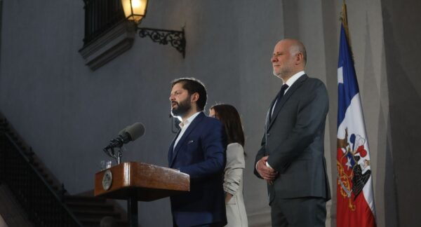 Presidente Boric felicita a Jeannette Jara y José Antonio Kast tras ...