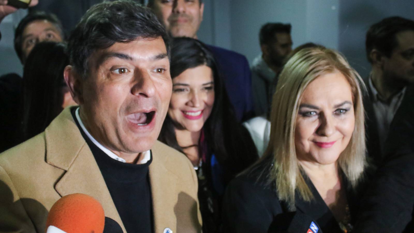 Jiles y apoyo del PDG en segunda vuelta: "Podríamos llamar a votar nulo ...