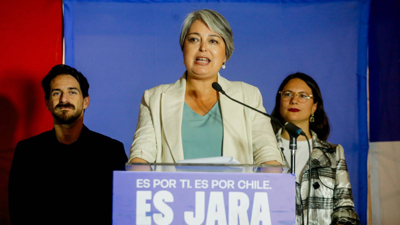 "Que falta de coraje": Jeannette Jara fustiga a Kast por no participar ...