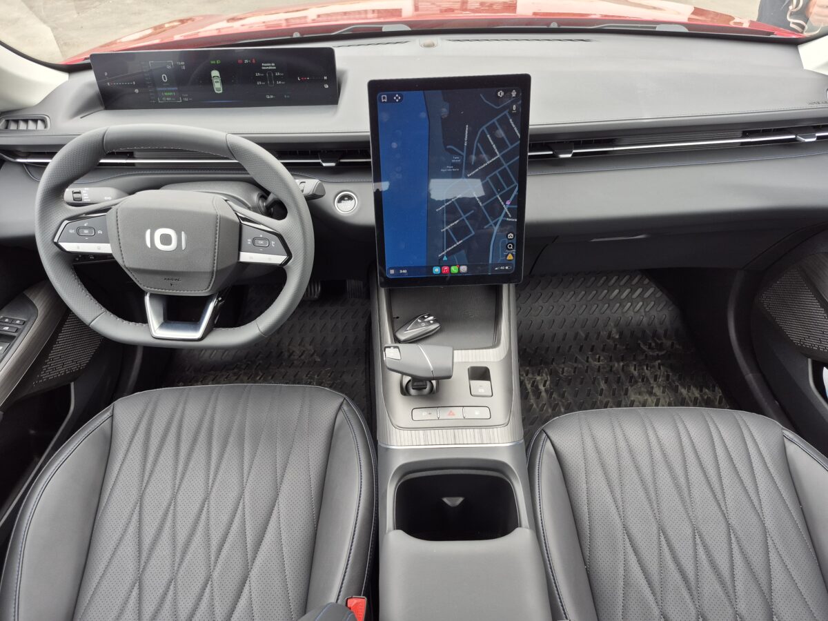 Changan Eado Plus iDD en Chile: sedán híbrido enchufable