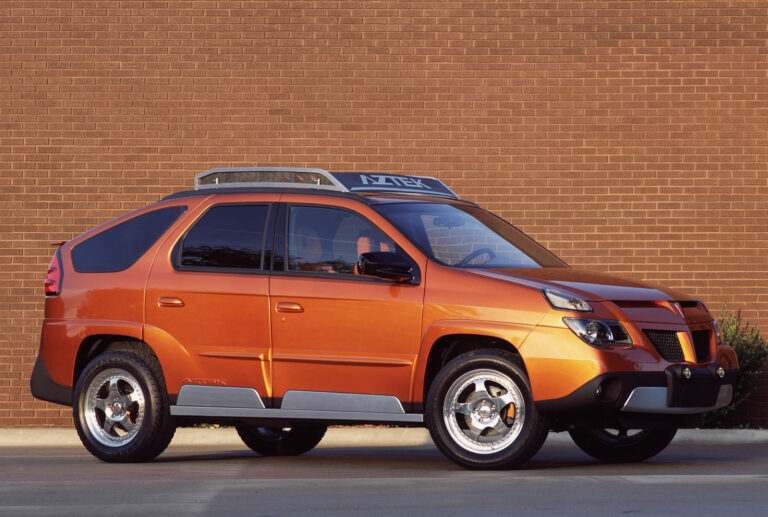 Los 10 autos más feos de la historia según expertos
